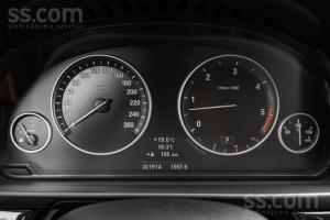 Black BMW 530 2010 in Riga, with an engine capacity of 3.00 L and mileage of 0 thousand km for 8995 €, photo 20 on AUTOMOTO.COM.LV