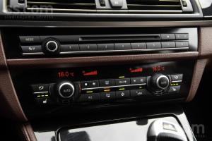 Black BMW 530 2010 in Riga, with an engine capacity of 3.00 L and mileage of 0 thousand km for 8995 €, photo 24 on AUTOMOTO.COM.LV