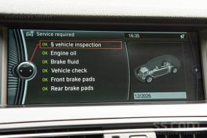 Black BMW 530 2010 in Riga, with an engine capacity of 3.00 L and mileage of 0 thousand km for 8995 €, photo 25 on AUTOMOTO.COM.LV