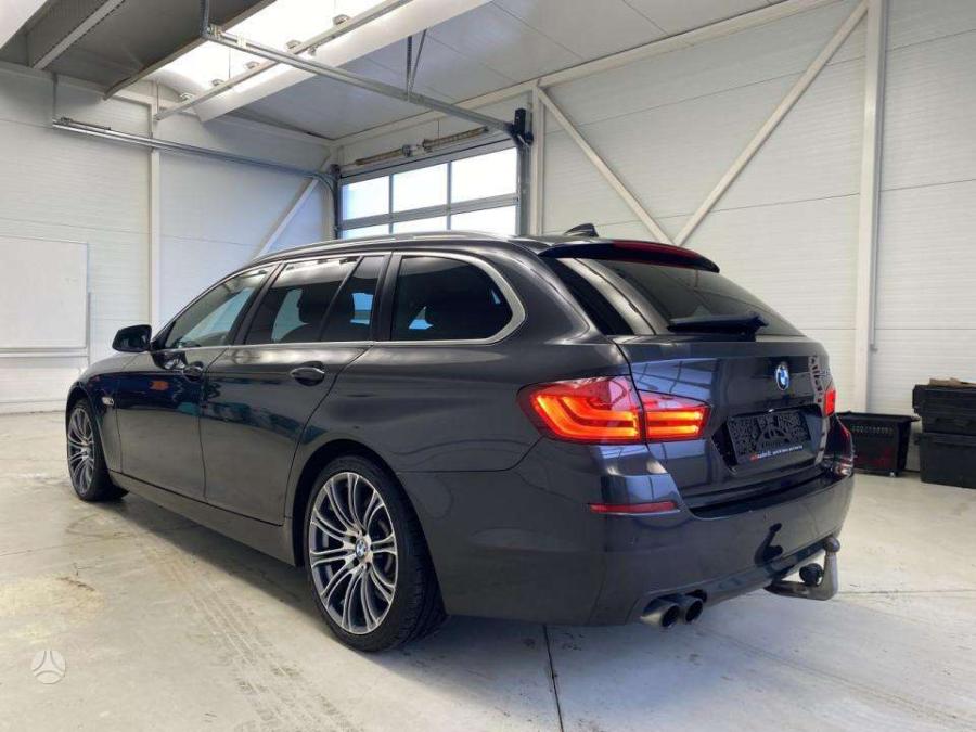 Black BMW 530 2010 in Radviliskis, with an engine capacity of 2.99 L and mileage of 359 thousand km for 6350 €, photo 5 on AUTOMOTO.COM.LV