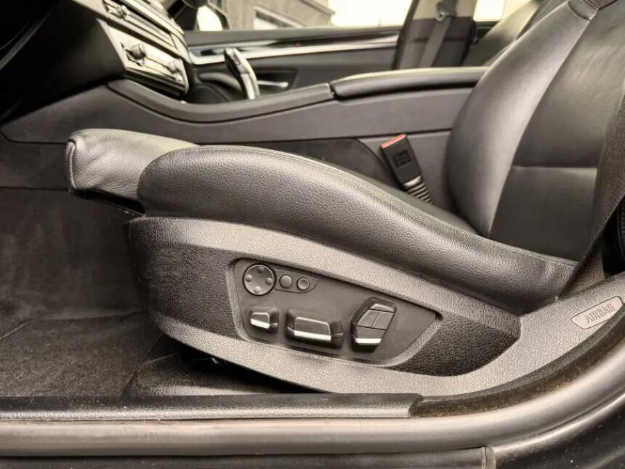Black BMW 530 2010 in Riga, with an engine capacity of 3.00 L and mileage of 325 thousand km for 9900 €, photo 9 on AUTOMOTO.COM.LV