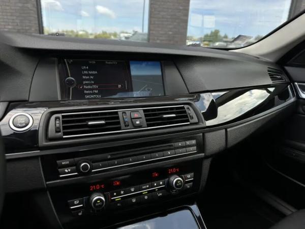 Black BMW 530 2010 in Riga, with an engine capacity of 3.00 L and mileage of 325 thousand km for 9900 €, photo 10 on AUTOMOTO.COM.LV