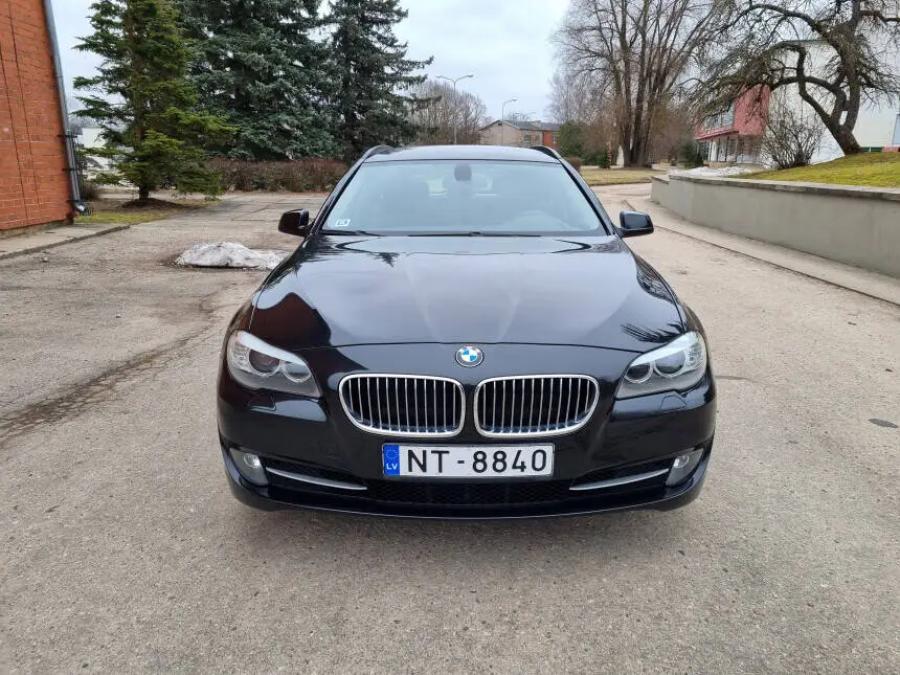 Melns BMW 530 2010 Jēkabpils, ar dzinēja tilpumu 3.00 L un nobraukumu 271 tūkst. km par 10100 €, foto 3 vietnē AUTOMOTO.COM.LV