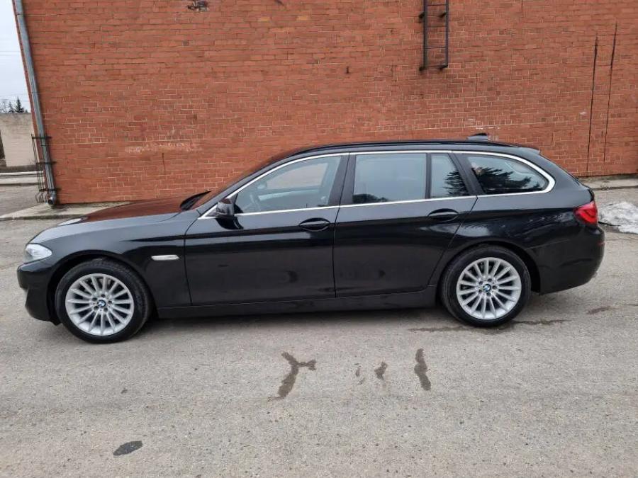 Melns BMW 530 2010 Jēkabpils, ar dzinēja tilpumu 3.00 L un nobraukumu 271 tūkst. km par 10100 €, foto 12 vietnē AUTOMOTO.COM.LV