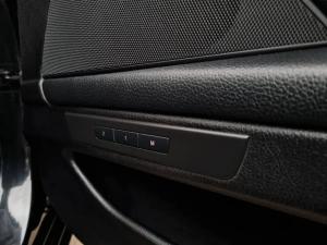 Melns BMW 530 2010 Jēkabpils, ar dzinēja tilpumu 3.00 L un nobraukumu 271 tūkst. km par 10100 €, foto 27 vietnē AUTOMOTO.COM.LV