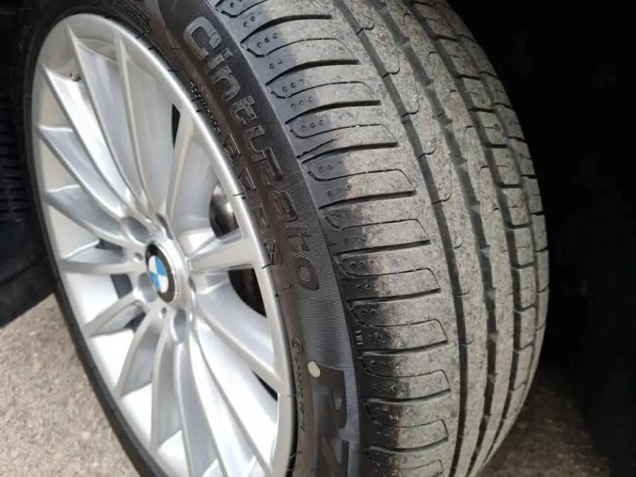Melns BMW 530 2010 Jēkabpils, ar dzinēja tilpumu 3.00 L un nobraukumu 271 tūkst. km par 10100 €, foto 28 vietnē AUTOMOTO.COM.LV