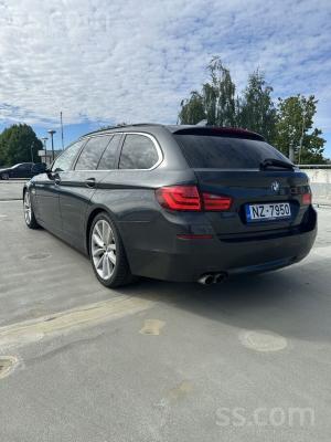 Melns BMW 530 2010 Rīga, ar dzinēja tilpumu 3.00 L un nobraukumu 251 tūkst. km par 7300 €, foto  vietnē AUTOMOTO.COM.LV