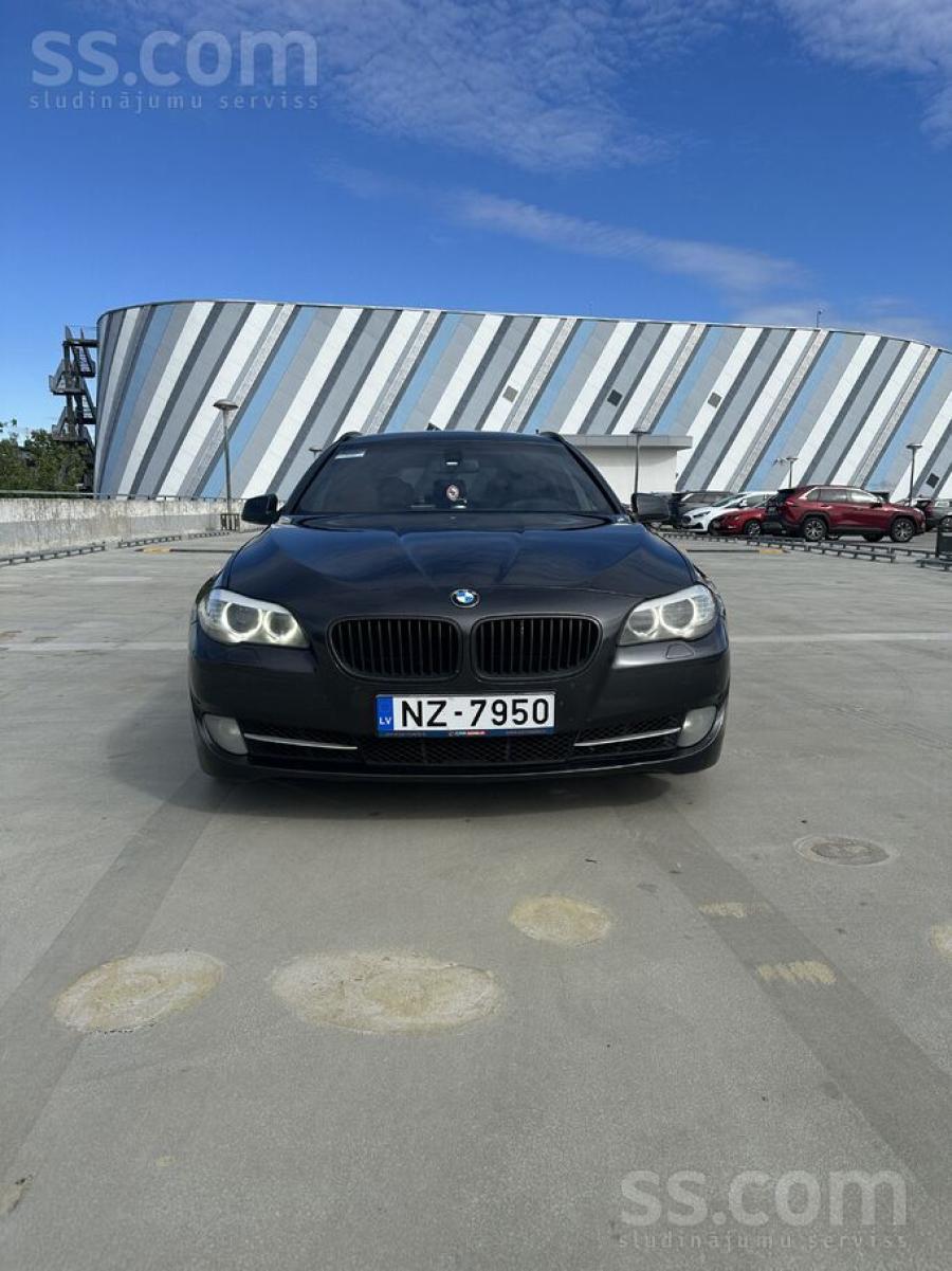 Melns BMW 530 2010 Rīga, ar dzinēja tilpumu 3.00 L un nobraukumu 251 tūkst. km par 7300 €, foto 3 vietnē AUTOMOTO.COM.LV