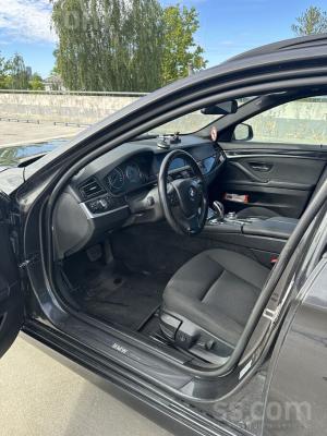 Melns BMW 530 2010 Rīga, ar dzinēja tilpumu 3.00 L un nobraukumu 251 tūkst. km par 7300 €, foto 18 vietnē AUTOMOTO.COM.LV
