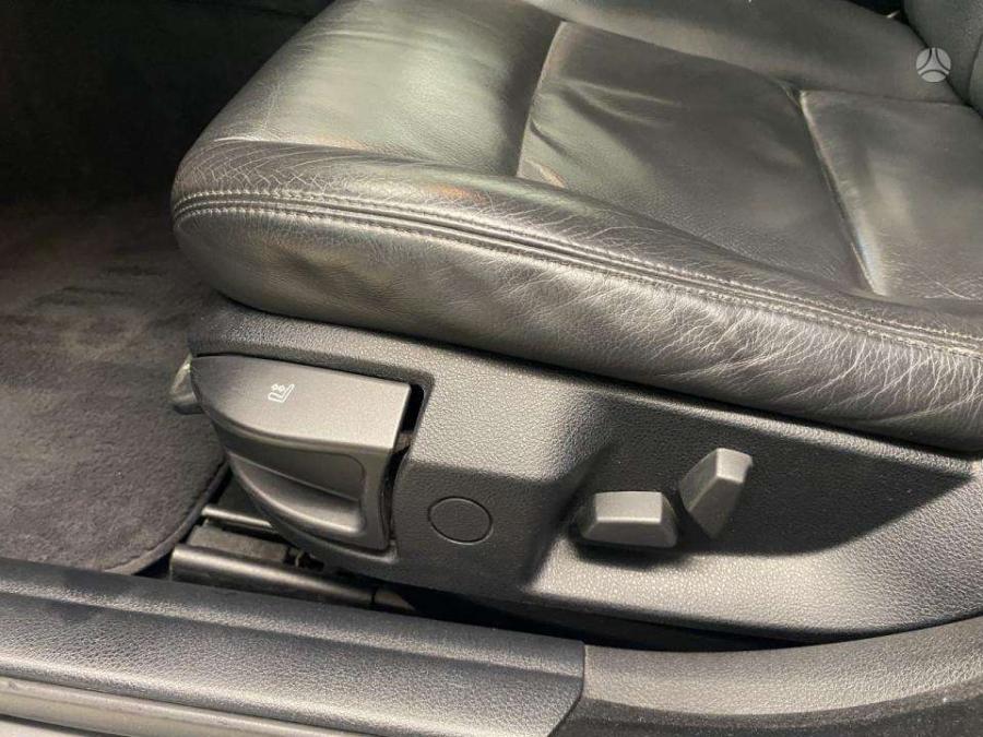 Black BMW 530 2010 in Radviliskis, with an engine capacity of 2.99 L and mileage of 359 thousand km for 6350 €, photo 21 on AUTOMOTO.COM.LV