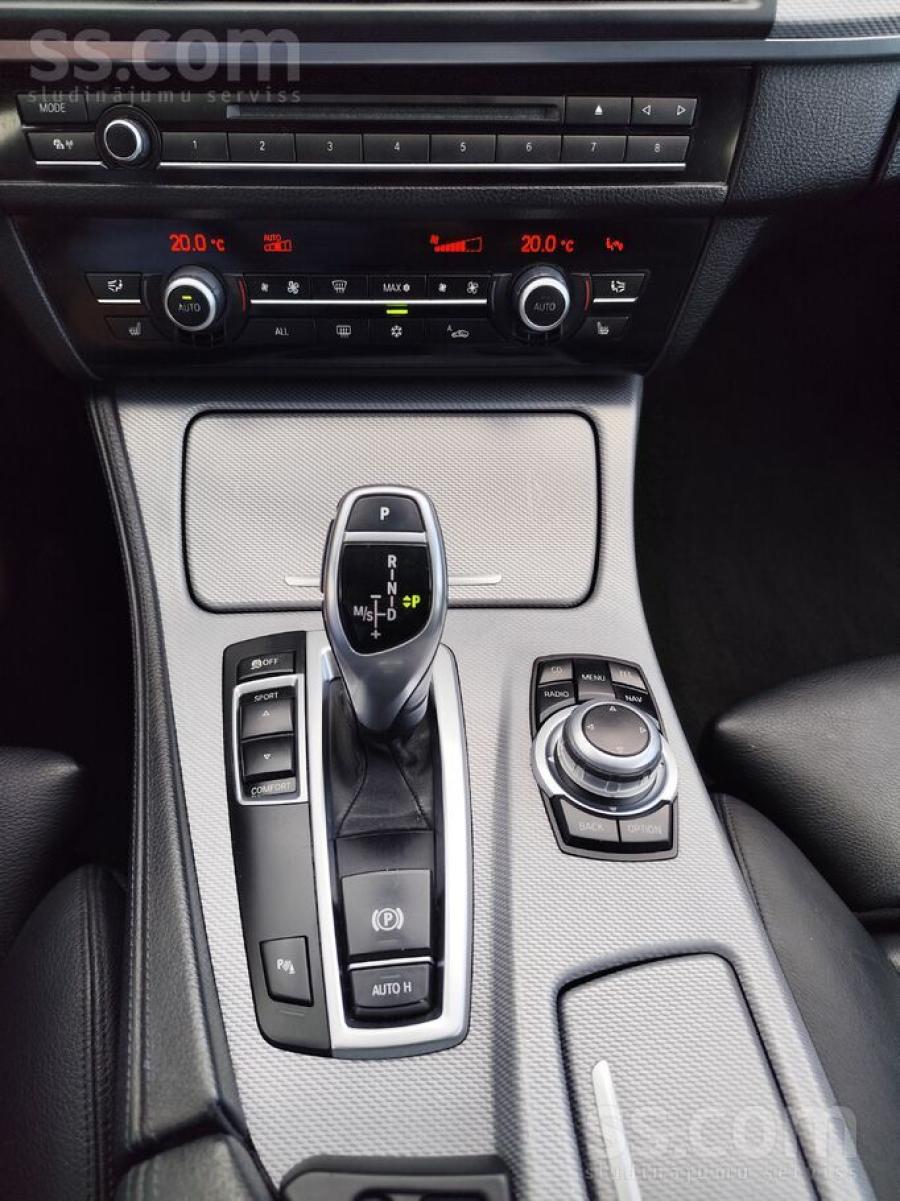 Melns BMW 530 2010 Jelgava, ar dzinēja tilpumu 3.00 L un nobraukumu 382 tūkst. km par 7900 €, foto 10 vietnē AUTOMOTO.COM.LV