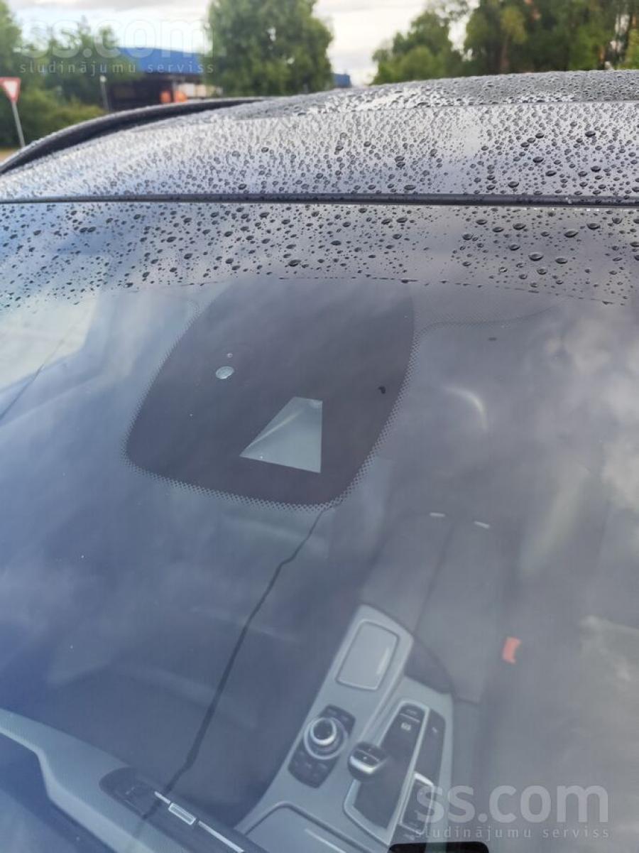 Melns BMW 530 2010 Jelgava, ar dzinēja tilpumu 3.00 L un nobraukumu 382 tūkst. km par 7900 €, foto 14 vietnē AUTOMOTO.COM.LV