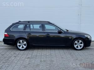 Black BMW 530 2010 in Riga, with an engine capacity of 3.00 L and mileage of 344 thousand km for 6480 €, photo 9 on AUTOMOTO.COM.LV