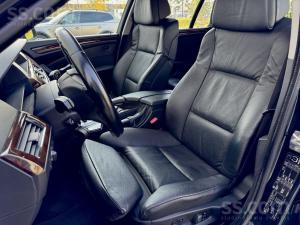 Black BMW 530 2010 in Riga, with an engine capacity of 3.00 L and mileage of 344 thousand km for 6480 €, photo 10 on AUTOMOTO.COM.LV