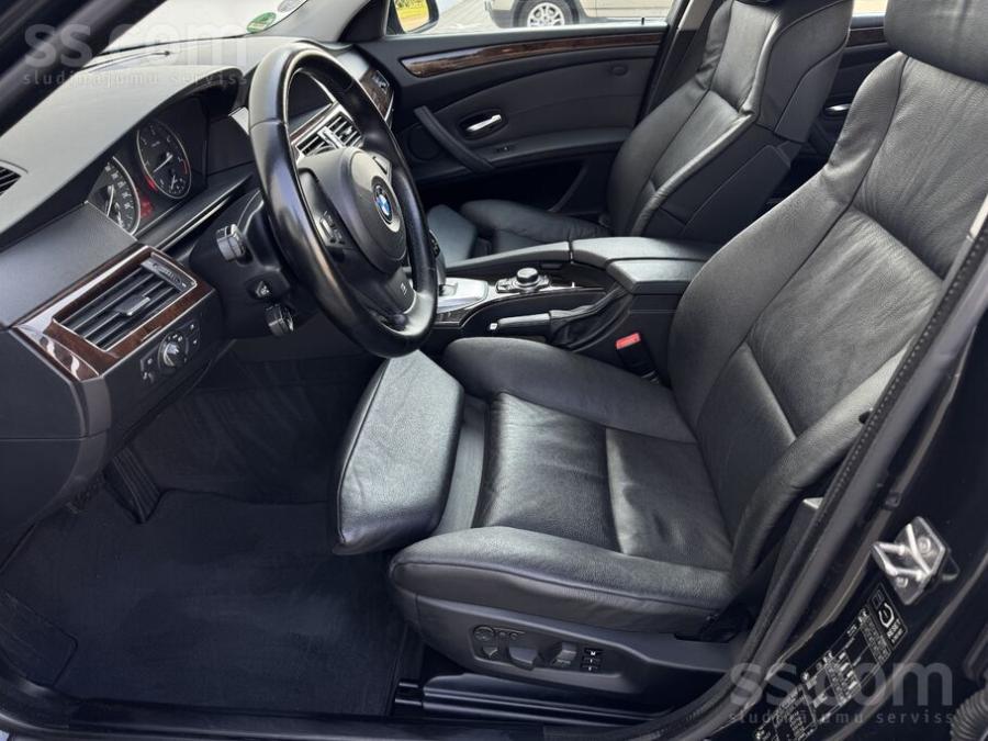 Black BMW 530 2010 in Riga, with an engine capacity of 3.00 L and mileage of 344 thousand km for 6480 €, photo 11 on AUTOMOTO.COM.LV