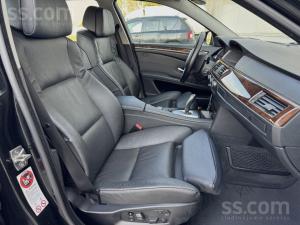 Black BMW 530 2010 in Riga, with an engine capacity of 3.00 L and mileage of 344 thousand km for 6480 €, photo 13 on AUTOMOTO.COM.LV