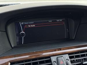 Black BMW 530 2010 in Riga, with an engine capacity of 3.00 L and mileage of 344 thousand km for 6480 €, photo 22 on AUTOMOTO.COM.LV