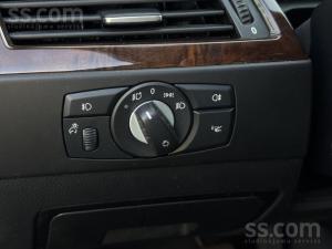 Black BMW 530 2010 in Riga, with an engine capacity of 3.00 L and mileage of 344 thousand km for 6480 €, photo 23 on AUTOMOTO.COM.LV