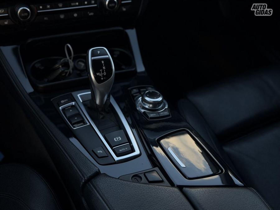 Melns BMW 530 2010 Rokiškis, ar dzinēja tilpumu 3.00 L un nobraukumu 183 tūkst. km par 7150 €, foto 31 vietnē AUTOMOTO.COM.LV