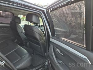 Black BMW 530 2011 in Riga, with an engine capacity of 3.00 L and mileage of 264 thousand km for 8500 €, photo 14 on AUTOMOTO.COM.LV