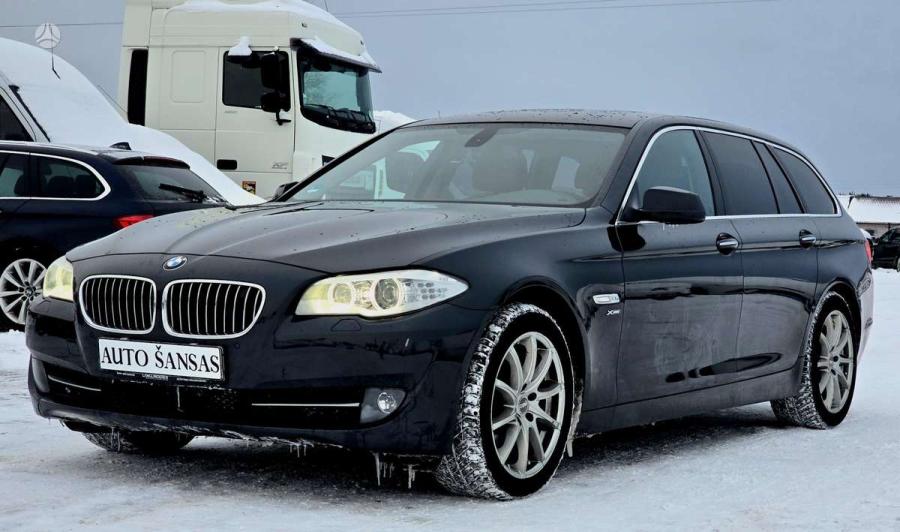 Melns BMW 530 2011 Tauragė, ar dzinēja tilpumu 2.99 L un nobraukumu 276 tūkst. km par 7250 €, foto 3 vietnē AUTOMOTO.COM.LV