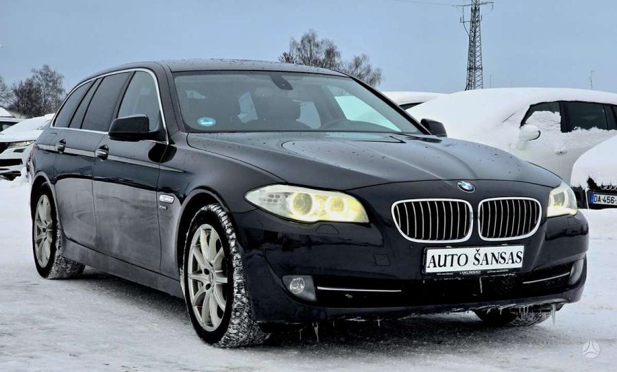 Melns BMW 530 2011 Tauragė, ar dzinēja tilpumu 2.99 L un nobraukumu 276 tūkst. km par 7250 €, foto 4 vietnē AUTOMOTO.COM.LV
