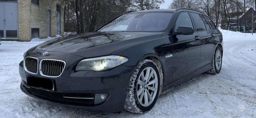 Black BMW 530 2011 in Kaunas, with an engine capacity of 3.00 L and mileage of 397 thousand km for 7350 €, photo 2 on AUTOMOTO.COM.LV