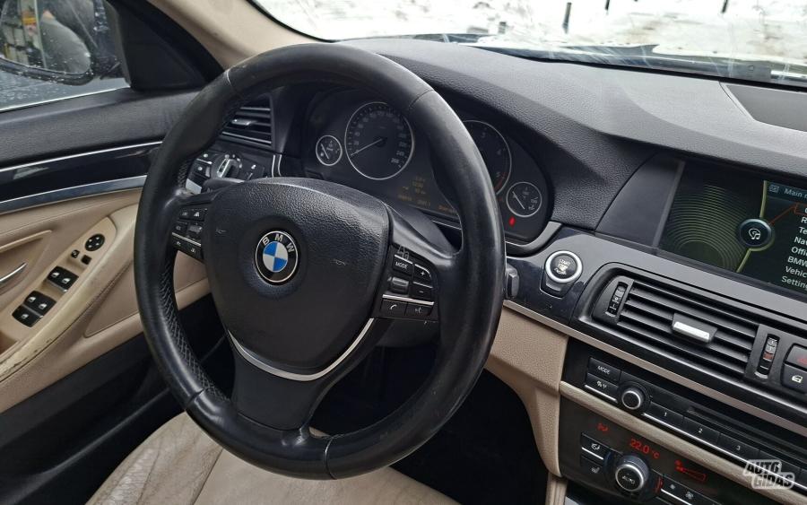 Black BMW 530 2011 in Silute, with an engine capacity of 3.00 L and mileage of 360 thousand km for 5900 €, photo 15 on AUTOMOTO.COM.LV