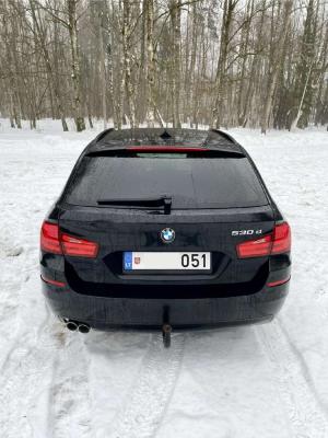 Black BMW 530 2011 in Pasvalys, with an engine capacity of 2.99 L and mileage of 290 thousand km for 8500 €, photo 4 on AUTOMOTO.COM.LV