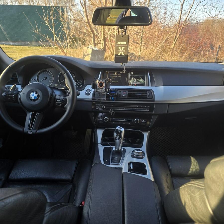 Black BMW 530 2011 in Klaipeda, with an engine capacity of 3.00 L and mileage of 332 thousand km for 8200 €, photo 16 on AUTOMOTO.COM.LV