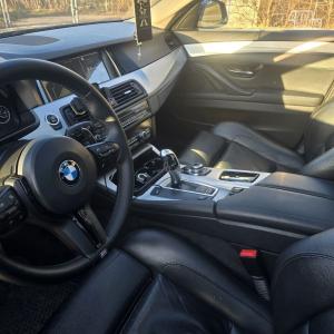 Black BMW 530 2011 in Klaipeda, with an engine capacity of 3.00 L and mileage of 332 thousand km for 8200 €, photo 19 on AUTOMOTO.COM.LV