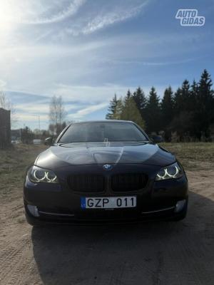 Black BMW 530 2011 in Klaipeda, with an engine capacity of 3.00 L and mileage of 454 thousand km for 7800 €, photo  on AUTOMOTO.COM.LV
