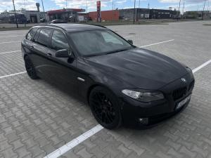 Black BMW 530 2011 in Taurage, with an engine capacity of 3.00 L and mileage of 293 thousand km for 6800 €, photo  on AUTOMOTO.COM.LV