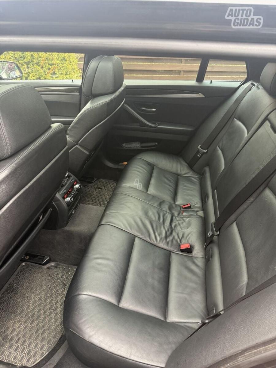 Melns BMW 530 2011 Viļņa, ar dzinēja tilpumu 3.00 L un nobraukumu 309 tūkst. km par 11999 €, foto 17 vietnē AUTOMOTO.COM.LV