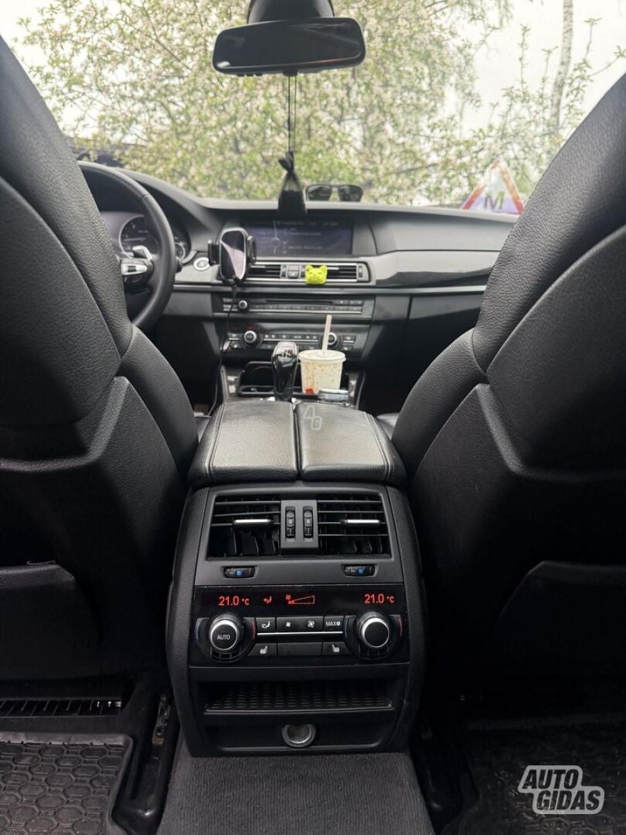 Melns BMW 530 2011 Viļņa, ar dzinēja tilpumu 3.00 L un nobraukumu 309 tūkst. km par 11999 €, foto 18 vietnē AUTOMOTO.COM.LV