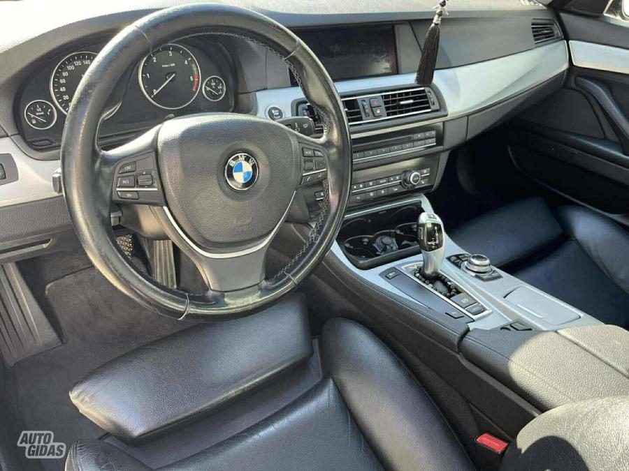 Black BMW 530 2011 in Vilnius, with an engine capacity of 3.00 L and mileage of 325 thousand km for 5200 €, photo 5 on AUTOMOTO.COM.LV