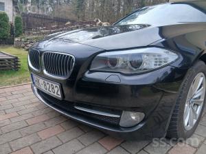 Melns BMW 530 2011 Ogre, ar dzinēja tilpumu 3.00 L un nobraukumu 364 tūkst. km par 7200 €, foto 7 vietnē AUTOMOTO.COM.LV