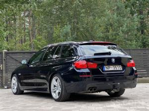 Black BMW 530 2011 in Riga, with an engine capacity of 3.00 L and mileage of 256 thousand km for 10500 €, photo 5 on AUTOMOTO.COM.LV