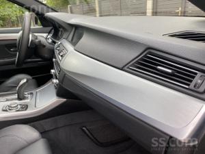 Black BMW 530 2011 in Riga, with an engine capacity of 3.00 L and mileage of 256 thousand km for 10500 €, photo 12 on AUTOMOTO.COM.LV