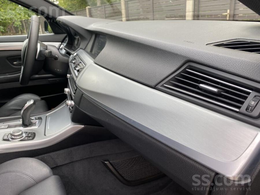 Black BMW 530 2011 in Riga, with an engine capacity of 3.00 L and mileage of 256 thousand km for 10500 €, photo 12 on AUTOMOTO.COM.LV