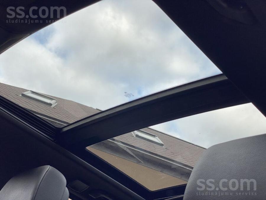 Black BMW 530 2011 in Riga, with an engine capacity of 3.00 L and mileage of 256 thousand km for 10500 €, photo 16 on AUTOMOTO.COM.LV