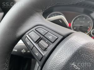 Black BMW 530 2011 in Riga, with an engine capacity of 3.00 L and mileage of 256 thousand km for 10500 €, photo 19 on AUTOMOTO.COM.LV
