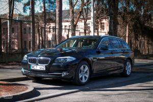 Melns BMW 530 2011 Viļņa, ar dzinēja tilpumu 3.00 L un nobraukumu 400 tūkst. km par 6400 €, foto  vietnē AUTOMOTO.COM.LV