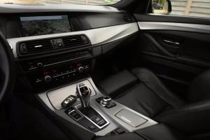 Melns BMW 530 2011 Jelgava, ar dzinēja tilpumu 3.00 L un nobraukumu 280 tūkst. km par 12700 €, foto 9 vietnē AUTOMOTO.COM.LV
