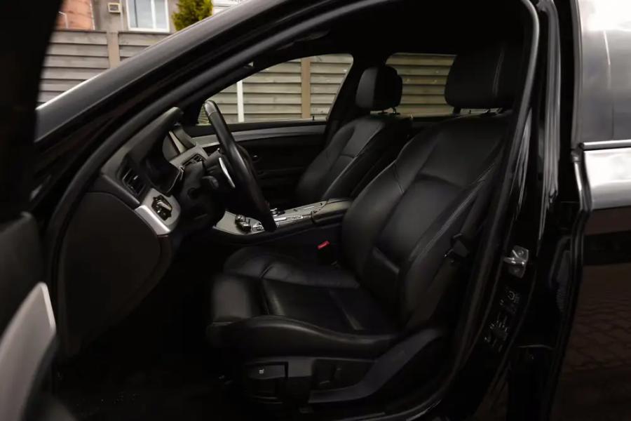 Melns BMW 530 2011 Jelgava, ar dzinēja tilpumu 3.00 L un nobraukumu 280 tūkst. km par 12700 €, foto 11 vietnē AUTOMOTO.COM.LV