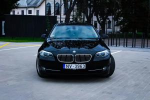 Melns BMW 530 2011 Jelgava, ar dzinēja tilpumu 3.00 L un nobraukumu 269 tūkst. km par 9950 €, foto 4 vietnē AUTOMOTO.COM.LV