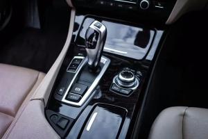 Melns BMW 530 2011 Jelgava, ar dzinēja tilpumu 3.00 L un nobraukumu 269 tūkst. km par 9950 €, foto 13 vietnē AUTOMOTO.COM.LV