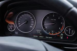 Melns BMW 530 2011 Jelgava, ar dzinēja tilpumu 3.00 L un nobraukumu 269 tūkst. km par 9950 €, foto 14 vietnē AUTOMOTO.COM.LV