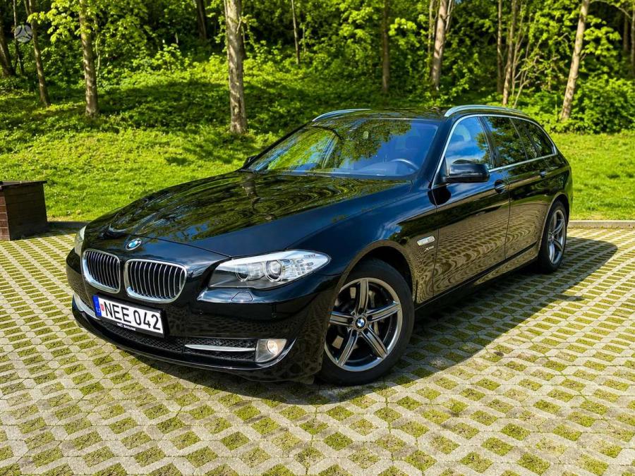 Black BMW 530 2011 in Vilnius, with an engine capacity of 3.00 L and mileage of 380 thousand km for 7400 €, photo 1 on AUTOMOTO.COM.LV