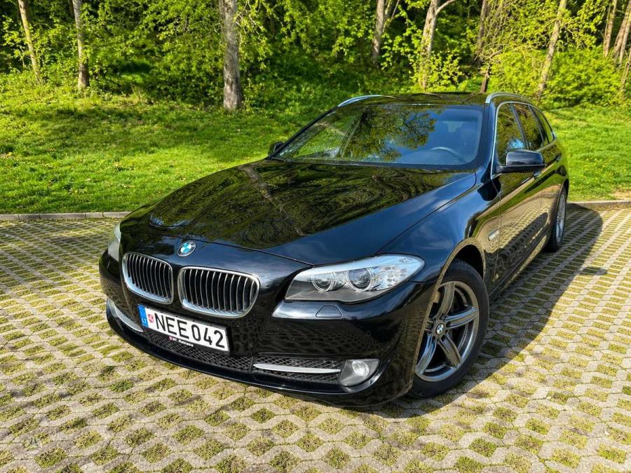 Black BMW 530 2011 in Vilnius, with an engine capacity of 3.00 L and mileage of 380 thousand km for 7400 €, photo 3 on AUTOMOTO.COM.LV